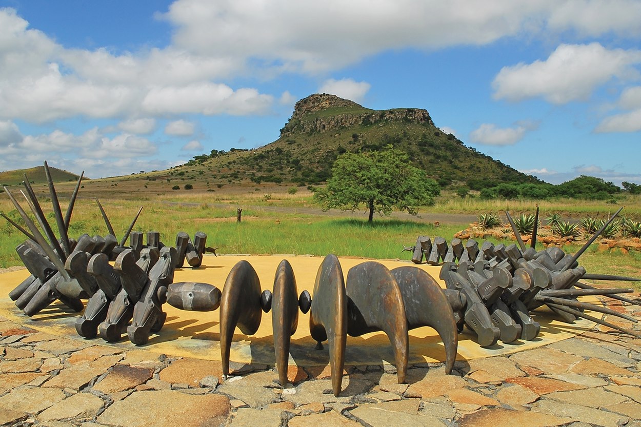 Battlefields Tour | Isandlwana | Rainbow Tours